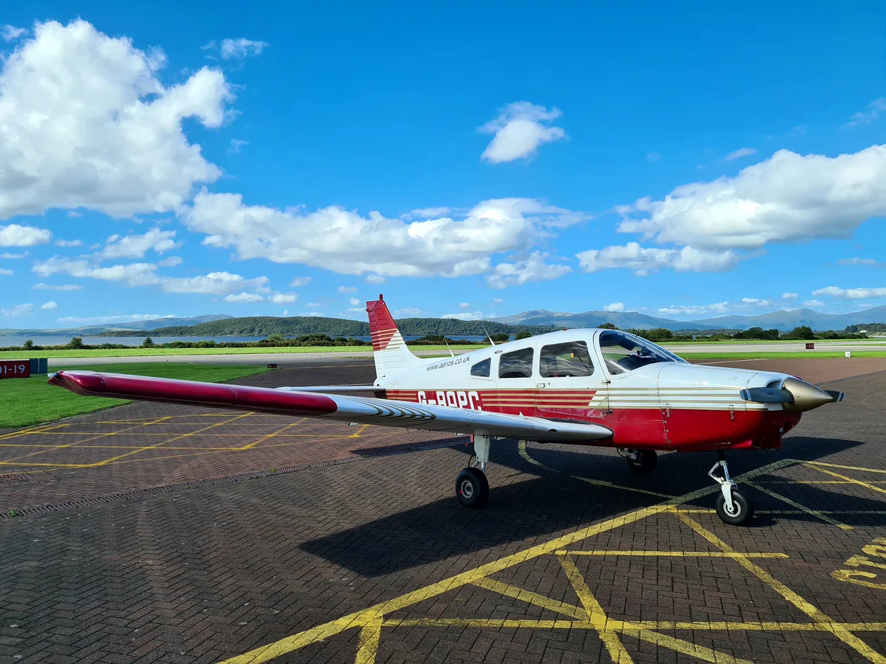 Gloucestershire Airport welcomes Lyle Weir back home from his 4,000 ...
